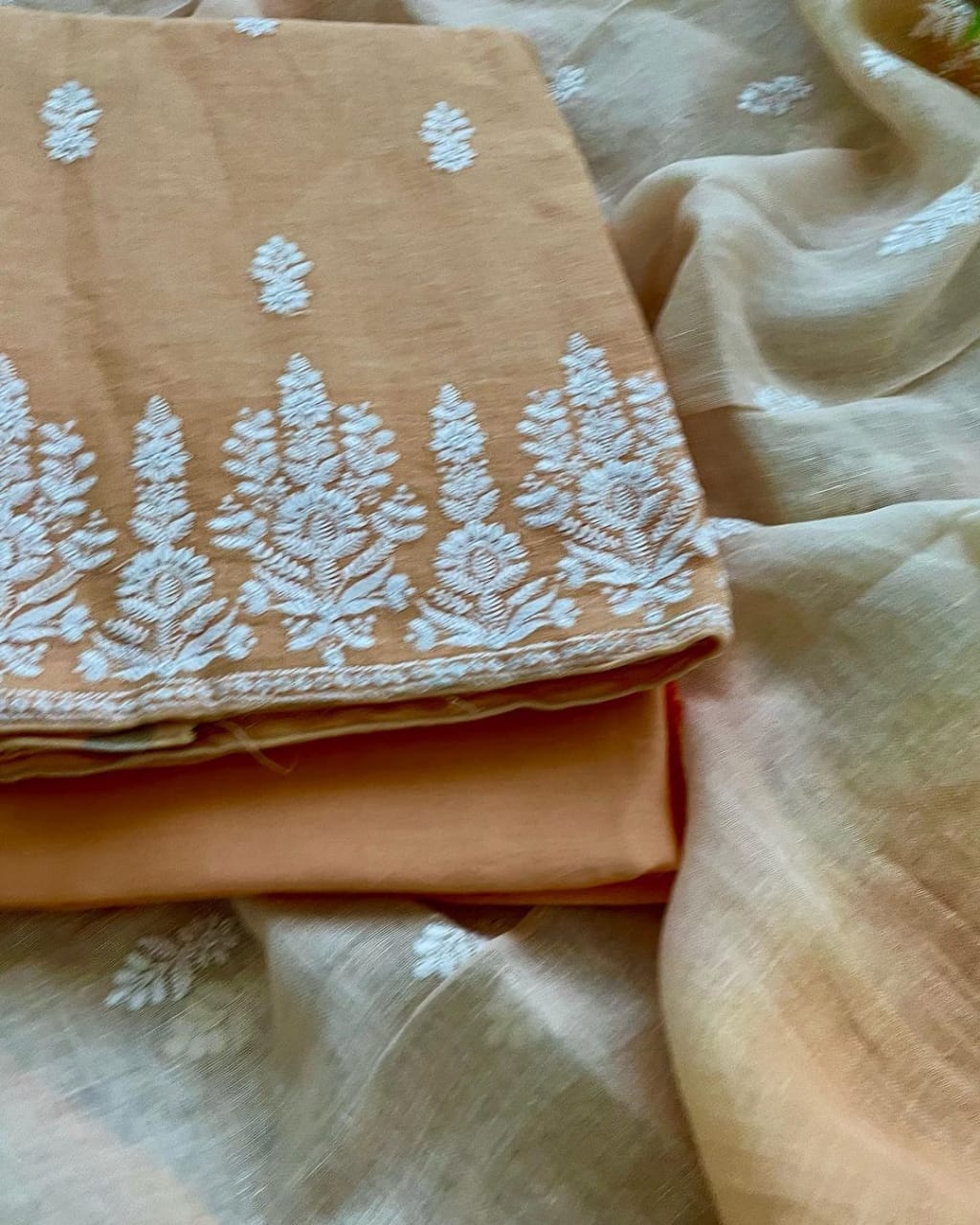 Luxurious Linen Embroidery Suits – Perfect for Any Season